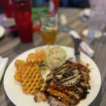 The Best 10 Restaurants near Regal Palladium in High Point, NC - Yelp