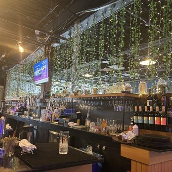 CARDINAL - Updated August 2025 - 271 Photos & 95 Reviews - 201 S New ...