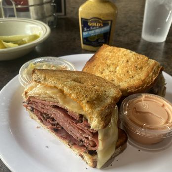 NEW YORK DELI NEWS - Updated June 2024 - 272 Photos & 515 Reviews ...