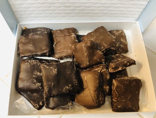 ALASKAN FUDGE COMPANY - 57 Photos & 61 Reviews - 195 S Franklin St ...
