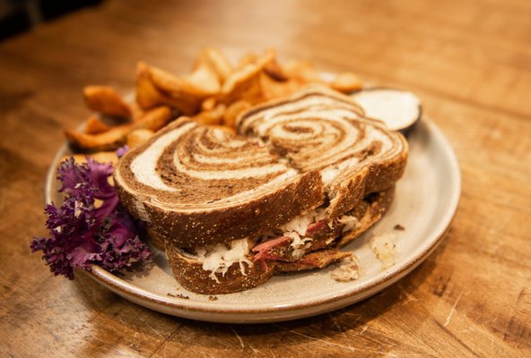 EAST MAIN KITCHEN - 79 Photos & 57 Reviews - American (Traditional ...