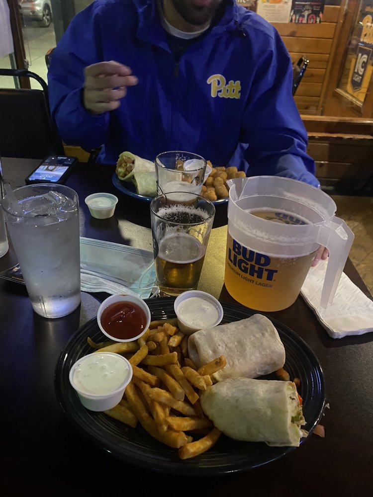 HEMINGWAY’S CAFE - 109 Photos & 159 Reviews - Dive Bars - 3911 Forbes ...