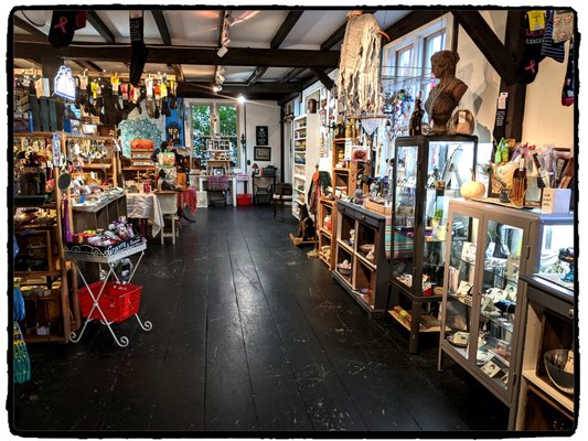 THE THRIFTY GYPSY - Updated September 2024 - 68 Photos & 10 Reviews ...