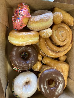 DK DONUTS - Updated July 2025 - 35 Photos & 82 Reviews - 1300 W State ...