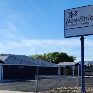 HUMPAL PHYSICAL THERAPY - CALALLEN - Updated December 2025 - 29 Photos ...