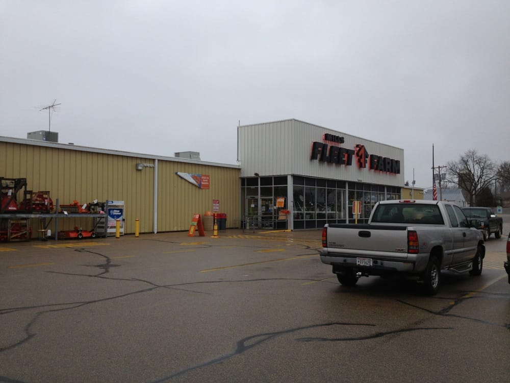 FLEET FARM - Updated November 2025 - 500 S Main St, Clintonville ...