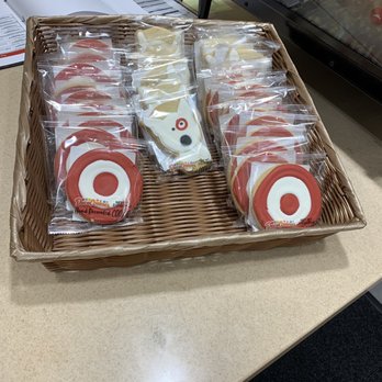 TARGET - Updated April 2025 - 70 Photos & 18 Reviews - 250 S Colonial ...