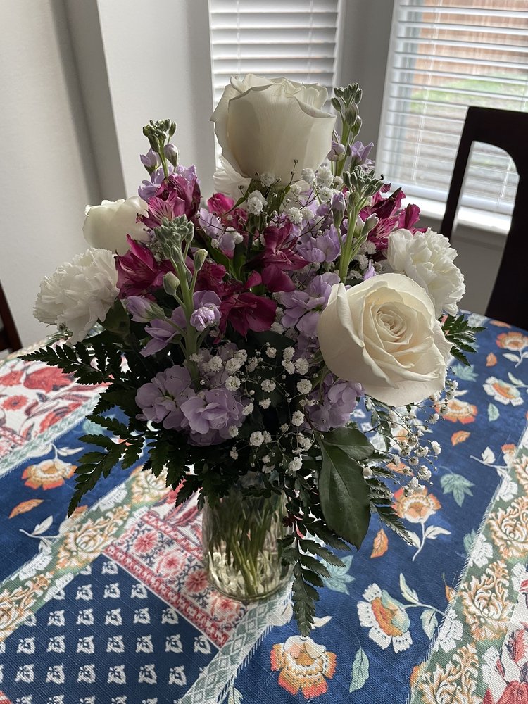 DFW FLOWERS - 127 Photos & 17 Reviews - 1416 NW 25th St, Fort Worth ...