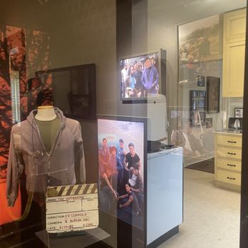 THE OUTSIDERS HOUSE MUSEUM - Updated July 2025 - 300 Photos & 34 ...