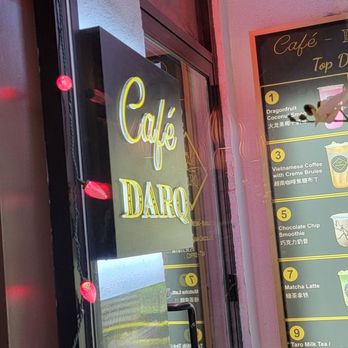 CAFE DARQ - Updated July 2024 - 208 Photos & 82 Reviews - 38 Beach St ...