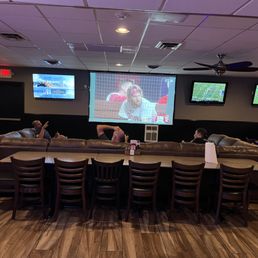 HORN PUB - Updated November 2025 - 76 Photos & 31 Reviews - 691 ...