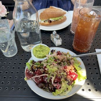 LUCILLE - Updated November 2024 - 267 Photos & 213 Reviews - 1218 H St ...