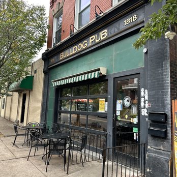 BULLDOG PUB - Updated December 2025 - 113 Photos & 114 Reviews - 1818 ...