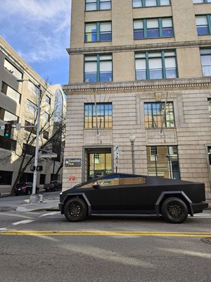 FREEDOM FIRST CREDIT UNION - Updated November 2025 - 27 Photos - 102 ...