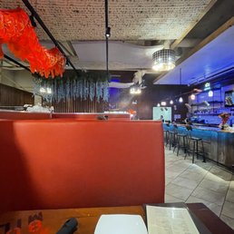 8000 MILES - Updated October 2025 - 363 Photos & 386 Reviews - 107 Main ...