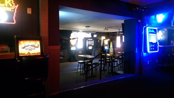 BULL SHOOTER SALOON - Updated August 2024 - 16 Photos & 15 Reviews ...