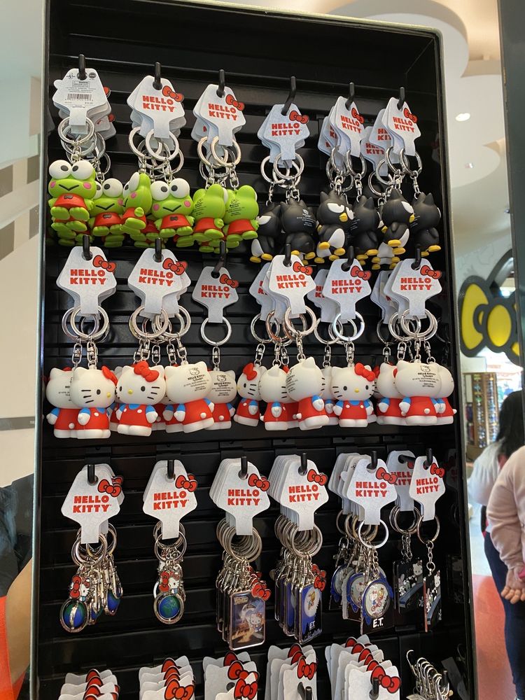 HELLO KITTY - Updated May 2025 - 113 Photos & 17 Reviews - 100 ...