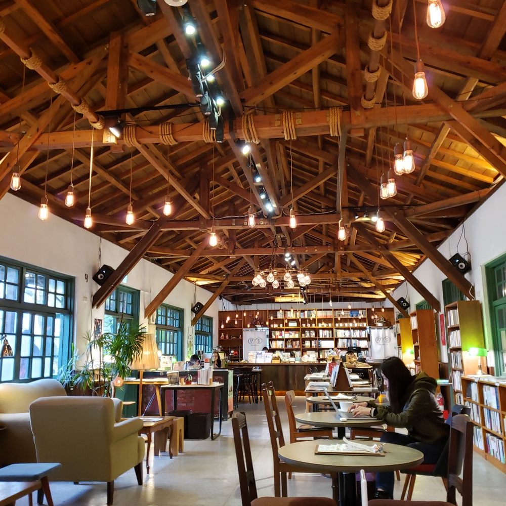 THE BEST 10 Bookstores in Taipei, Taiwan - Last Updated January 2023 - Yelp