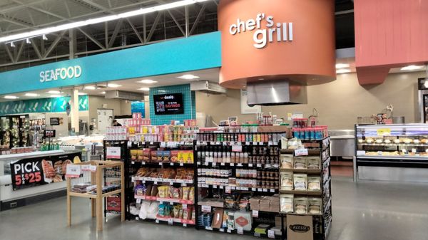 HY-VEE - Updated March 2025 - 67 Photos & 30 Reviews - 4221 W Circle Dr ...