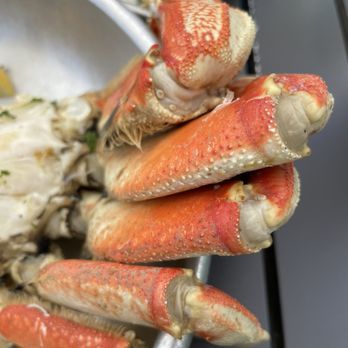 SALTY GIRLS - SEQUIM SEAFOOD - Updated August 2024 - 408 Photos & 427 ...