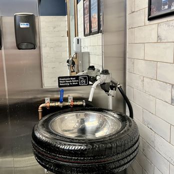 FORD’S GARAGE PIER PARK - Updated January 2025 - 36 Photos & Average of ...