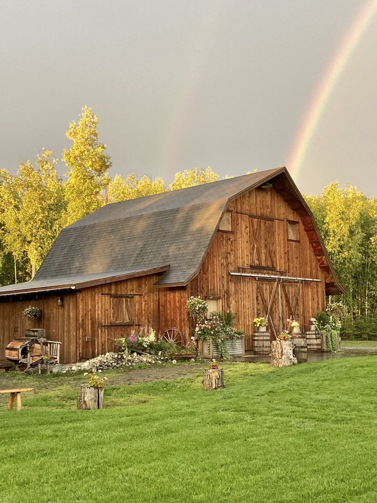 GLORYVIEW FARM - Updated August 2024 - 23 Photos - 8946 W John St ...