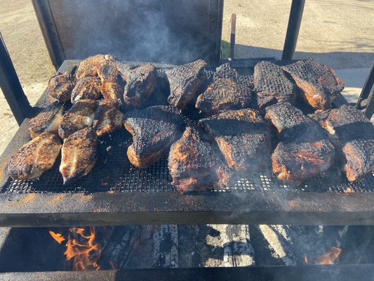 RAILROAD BBQ - Updated October 2025 - 11 Photos & 10 Reviews - Paso ...