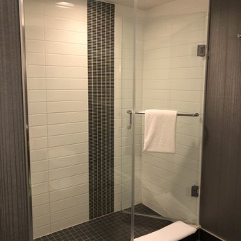 DELTA HOTELS BY MARRIOTT WATERLOO - Updated October 2025 - 179 Photos ...