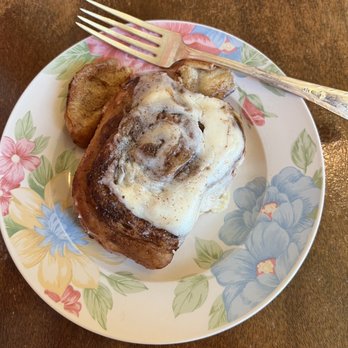 HILLSIDE COFFEE HOUSE - Updated December 2025 - 89 Photos & 30 Reviews ...