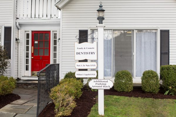 MARK S DEWAELE, DMD - Updated September 2025 - 10 Photos - 208 South ...