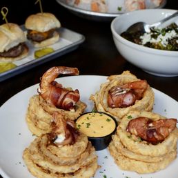 POUR BEHAVIOR - Updated November 2025 - 748 Photos & 647 Reviews - 2211 ...