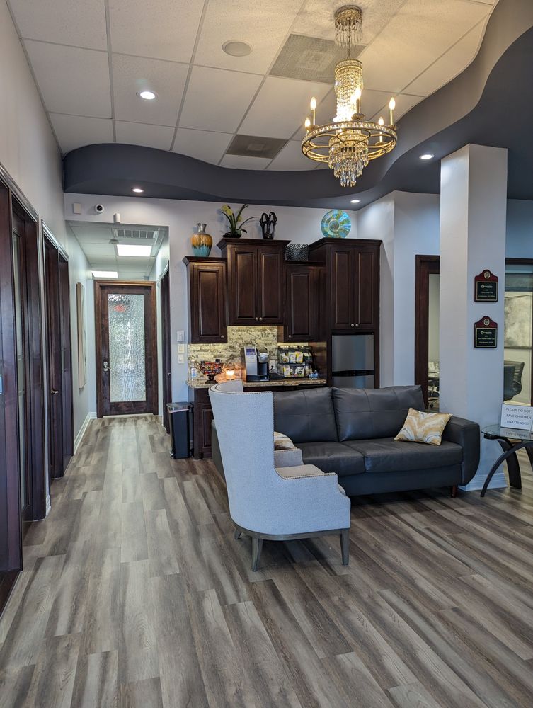 CAPITAL TITLE - EAST HOUSTON - Updated June 2026 - 16 Photos - 6830 E ...
