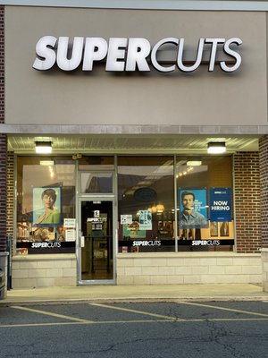 SUPERCUTS - Updated October 2025 - 19 Photos & 29 Reviews - 775 Route 1 ...