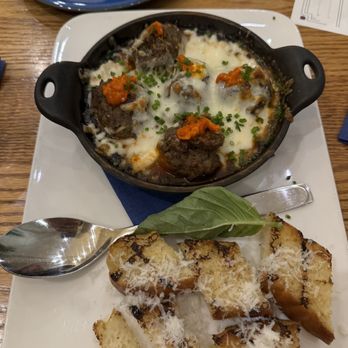 THE FINCH - Updated December 2024 - 301 Photos & 202 Reviews - 5307 ...