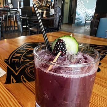 RUSTED CROW ON THE LAKE - Updated November 2024 - 105 Photos & 62 ...