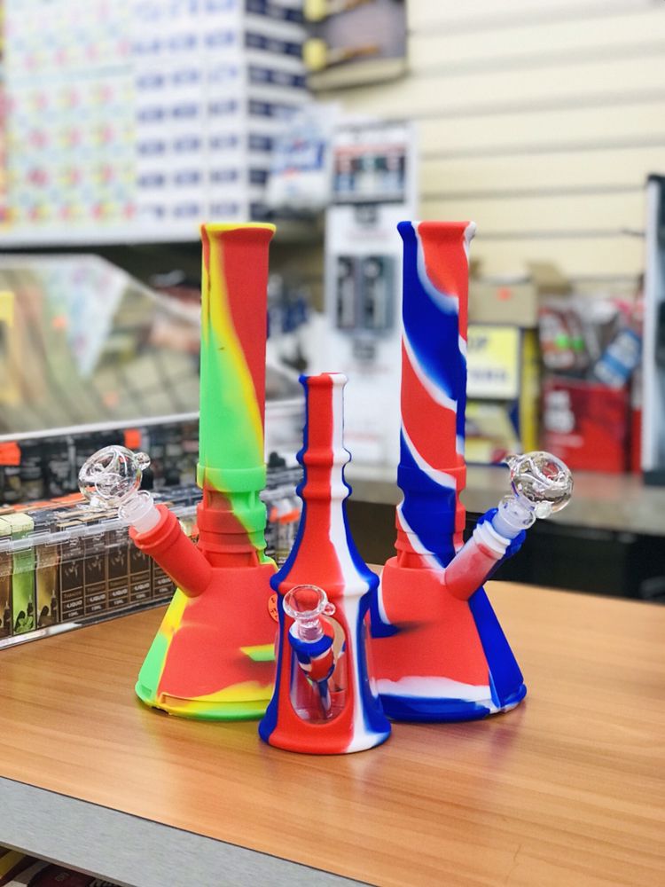 KAPIRAJ SMOKE SHOP - Updated April 2025 - 41 Photos - 206 Beach 116th ...