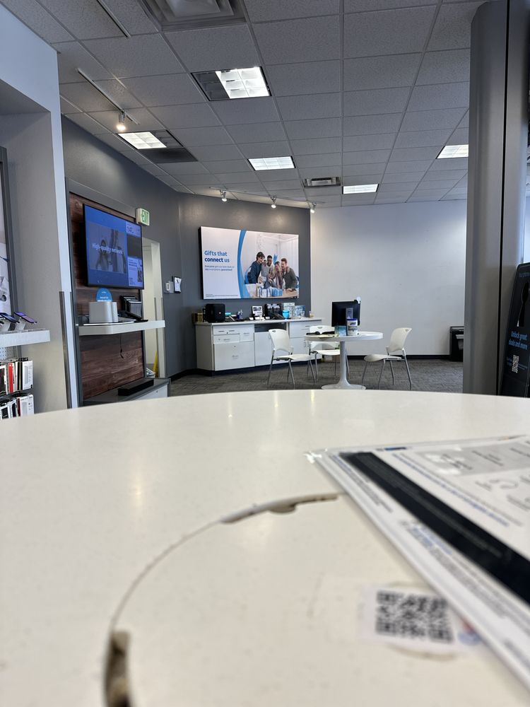 AT&T STORE - Updated December 2025 - 22 Photos & 42 Reviews - 75 ...