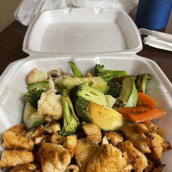 CHOPSTICKS SUSHI Y MAS - Updated August 2025 - 23 Photos & 29 Reviews ...