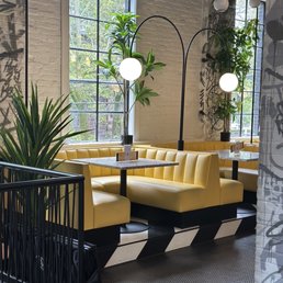 THE PLACE 2 BE - Updated July 2025 - 309 Photos & 192 Reviews - 338 Elm ...