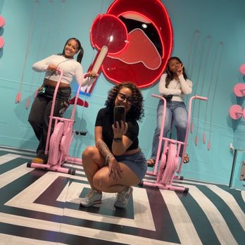 SWEET TOOTH HOTEL - Updated February 2026 - 170 Photos & 50 Reviews ...