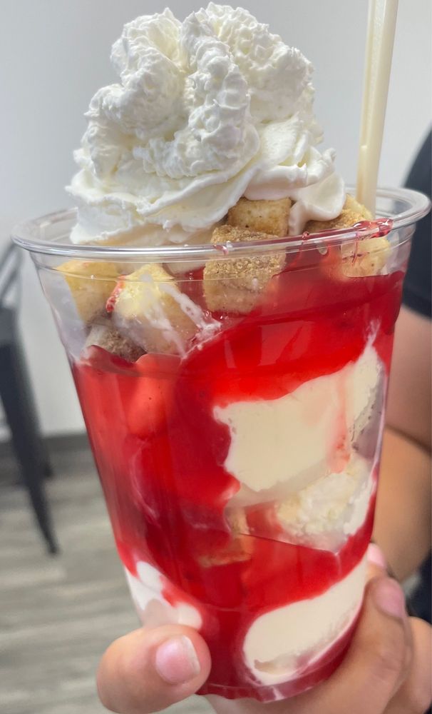 PURPLE PARLOR - Updated July 2025 - 1140 Sinclair Lewis Ave, Sauk ...