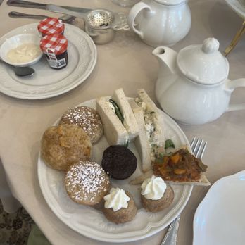 THE INN ON NEGLEY - Updated October 2025 - 354 Photos & 111 Reviews ...