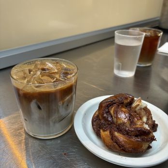 SMOR - Updated October 2025 - 60 Photos & 23 Reviews - 26 Putnam Ave ...