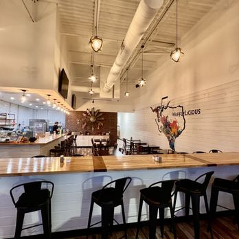 WAFFLELICIOUS - Updated December 2025 - 83 Photos & 71 Reviews - 2188 ...