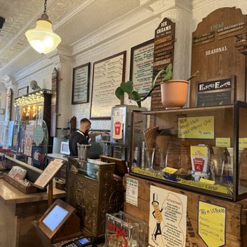 THE FRANKLIN FOUNTAIN - Updated March 2025 - 2739 Photos & 2305 Reviews ...