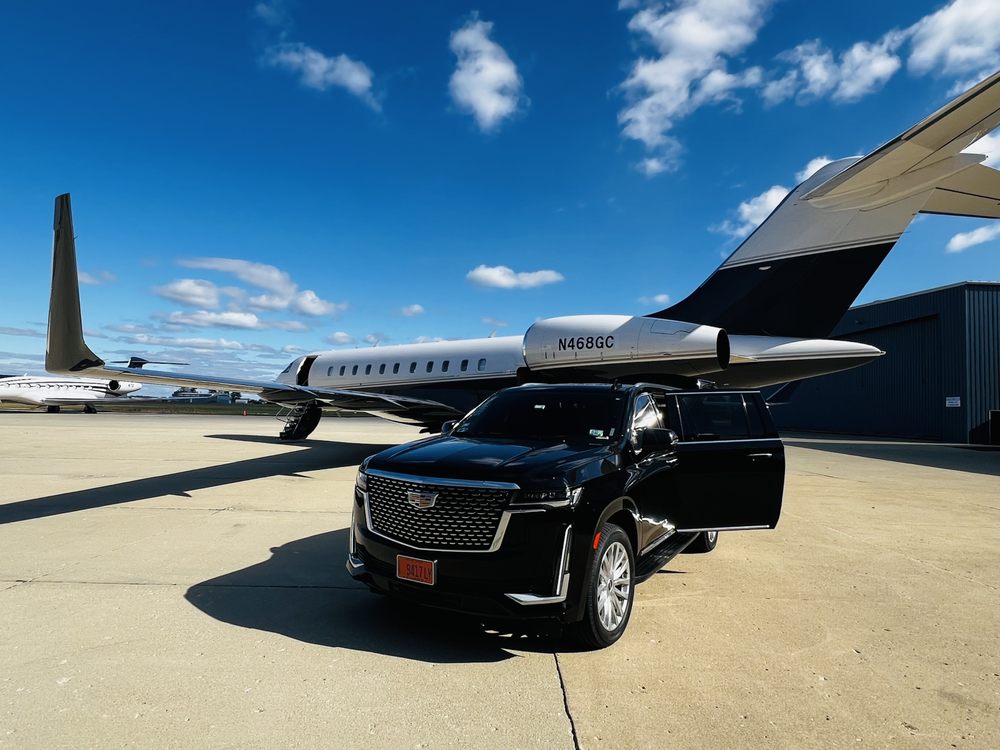 EXCELLENT CHICAGO LIMO - Updated October 2025 - 26 Photos & 21 Reviews ...