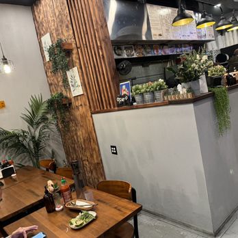 PHO PLUS VIETNAMESE NOODLES - Updated February 2025 - 463 Photos & 61 ...