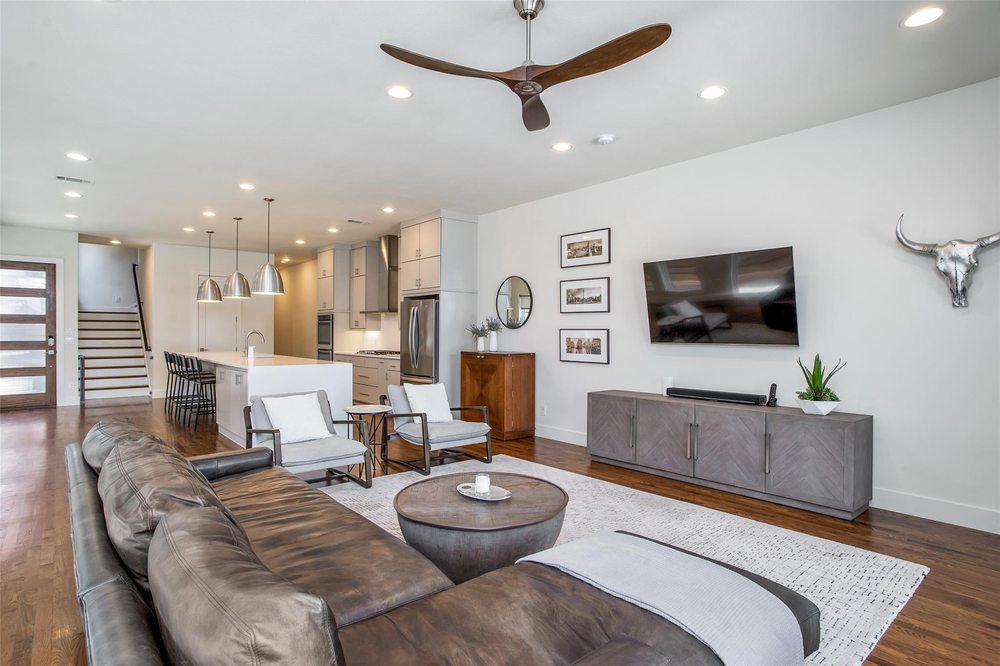 CHANNING MONTGOMERY - ROGERS HEALY - Contact Agent - 3001 Knox St ...