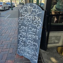 THE THREE STAGS IRISH PUB & RESTAURANT - Updated December 2025 - 185 ...