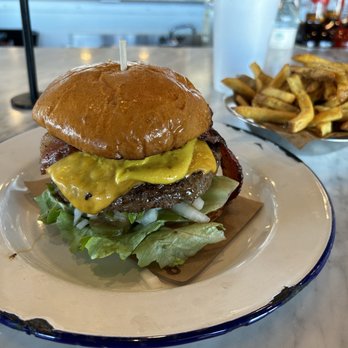 HAYSTACK BURGERS AND BARLEY - Updated December 2025 - 120 Photos & 90 Reviews - 6465 E ...